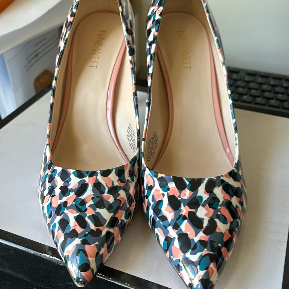 Multi Color Pump - Gem